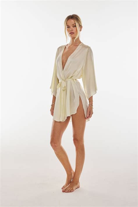 Pamela Robe In Vanilla Lounge Wear Style Pamela