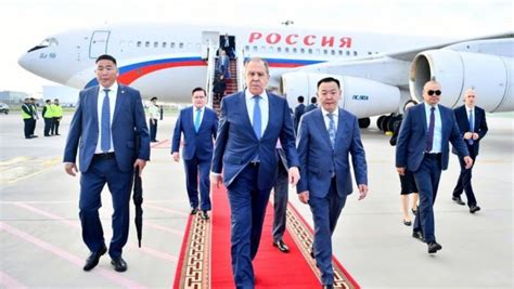 ОХУ ын Гадаад хэргийн сайд С В Лавров Монголд айлчилж байна