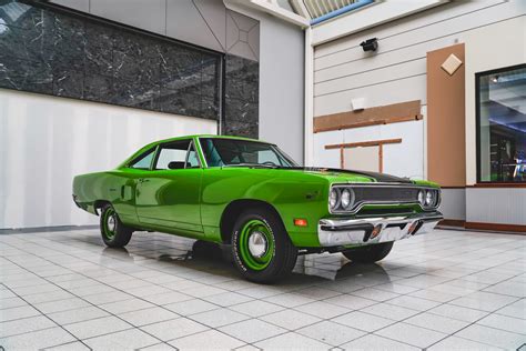 1970 Plymouth Road Runner Looks Sassy In Fj6 Green Packs Rare 6 Bbl