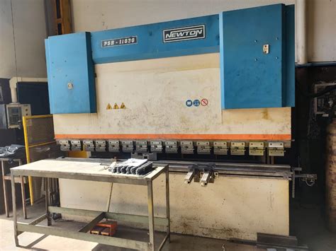 DOBRADEIRA HIDRAULICA CNC NEWTON PSH MM X TONS ANO Operatrix