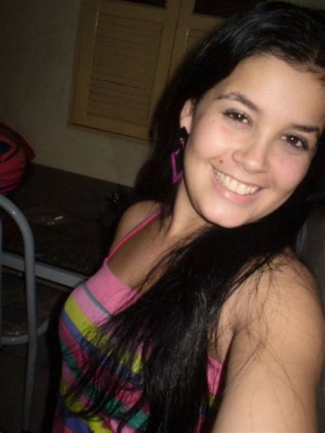 Novinha Linda Caiu Na Net Pagando Boquetinho Toda Feliz Não Conto