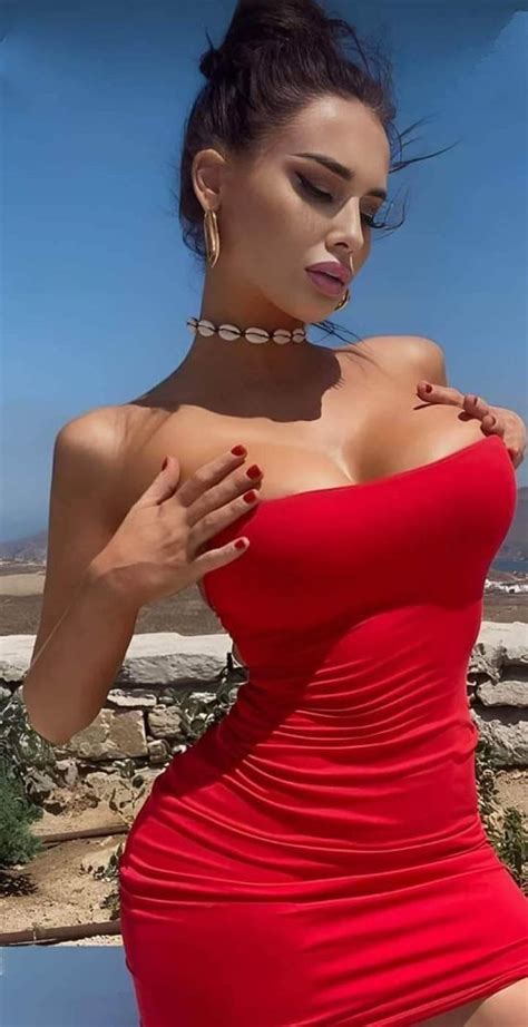 64 Braless Babes Ideas In 2024 Curvy Woman Beautiful Curvy Women