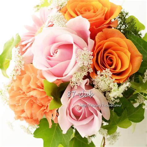 キュートなピンクとオレンジの生花アレンジメント 大阪 梅田 のフラワースクール「花クラブ遊華」