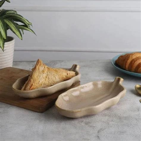 Beige Leaf Pattern Ceramic Snacks Platter At Rs 649 Serving Platters
