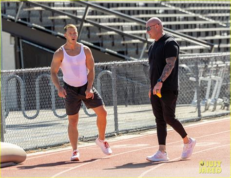 Christian Mccaffrey Gets Hot And Sweaty During Outdoor Workout At La