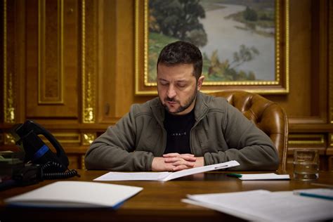 Президент пропонує продовжити воєнний стан і загальну мобілізацію