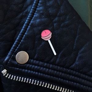 Lollipop Enamel Pin Penis Lapel Pin Sex Pin Penis Bonbon Pin Pride Pin Unique Pin Pride Gift