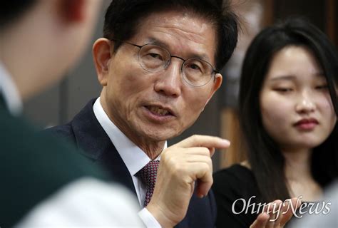 [오마이포토] 전태일 열사 옆 김문수