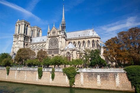 파리에서 하루 동안 즐길거리 베스트 10 파리는 무엇으로 제일 유명할까요 Go Guides