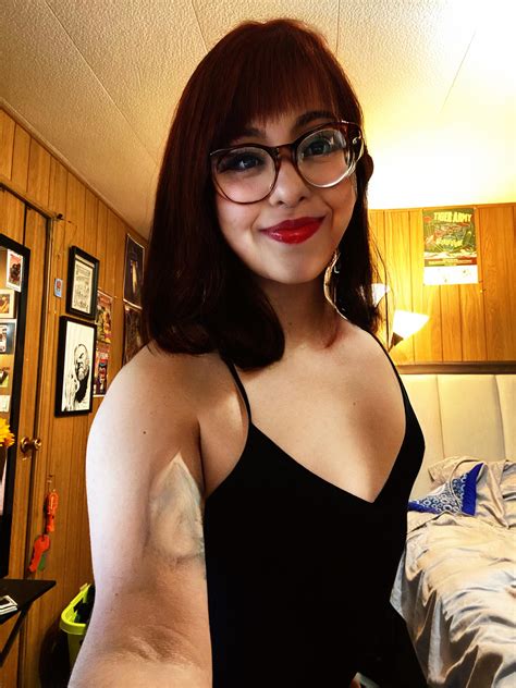 Horny And Lonely Send Me Dick Pics And Lets Make You Cum Kik