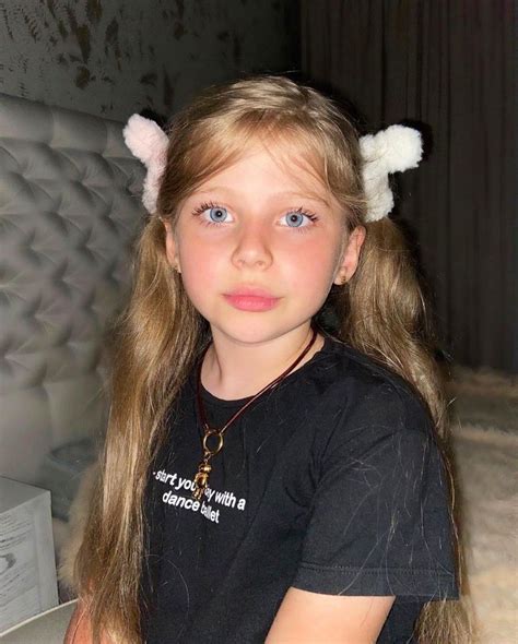 Pin By Ninahere2641 On Nina Lady Diana Diana Fashion Lady