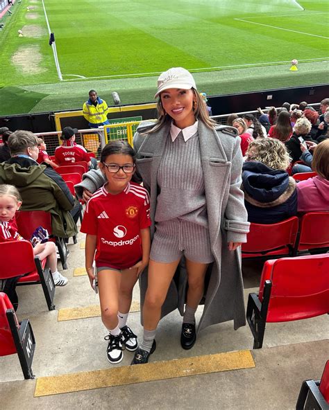 Instagram Chelsee Healey