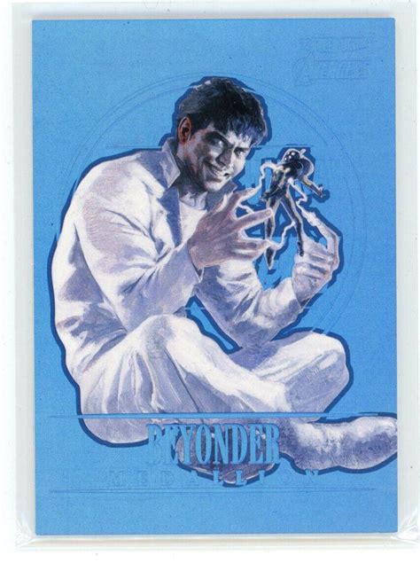 Beyonder Sapphire Blue M 39 Prices Marvel 2022 Ultra Avengers Medallion Marvel Cards