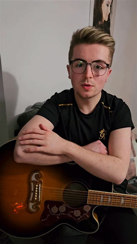 Owen Mac Medley ☘️🎶 Owen Mac Medley Acoustic 🎶☘️ Hi Everyone So For Those Of You That