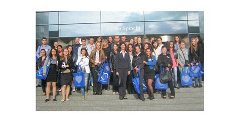 Наши студенти и ученици гостуват на Европарламента