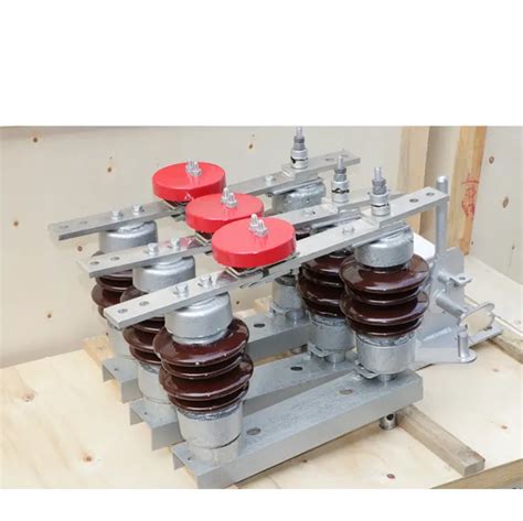 Wholesale Medium Voltage High Voltage Outdoor Isolating Switch Disconnecting Switch Manufacturer
