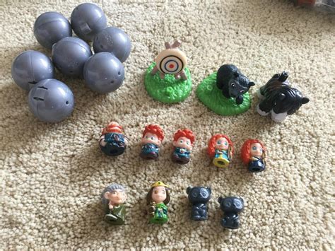 Rare Toys R Us Exclusive Disney Pixar Brave Princess Merida Squinkies