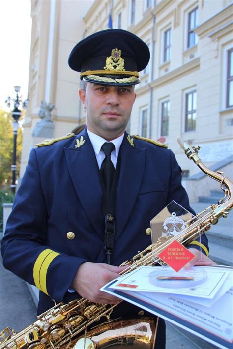 plutonierul andrei manoliu a obținut trofeul omul anului 2019 7est ro