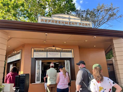 Review Poutine And Mojitos At Epcot Flower And Garden Festival