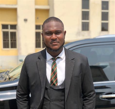 About David Azu Medium