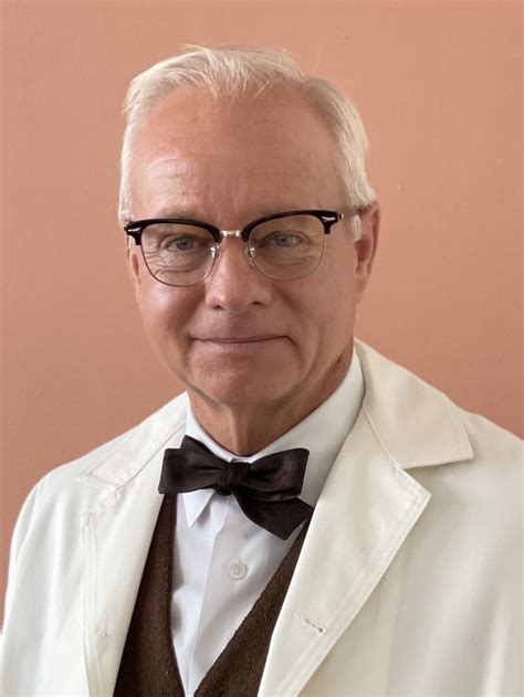 Alex Hyde White