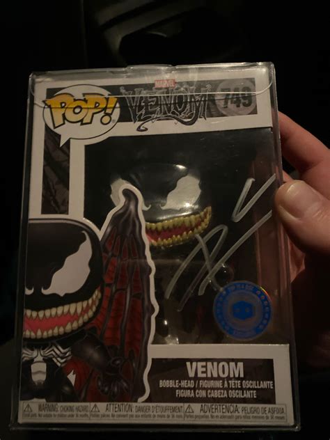 Can Someone Help Verify Whos Signature This Could Be Rcomiccon