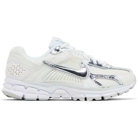 Womens Nike Air Vomero 5 Chrome Toe On The Run Co