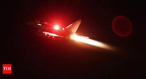 Joint Us Uk Strikes On Houthi Targets In Yemen Self Defence British