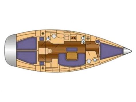 Charter Bavaria 39 Cruiser Sailboat 2009 In Trogir Clickandboat