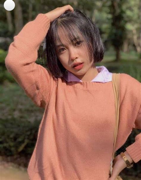 ปักพินโดย Andrie ใน Aesthetic Girl สาวมปลาย สาวผมสั้น ผู้หญิงน่ารัก