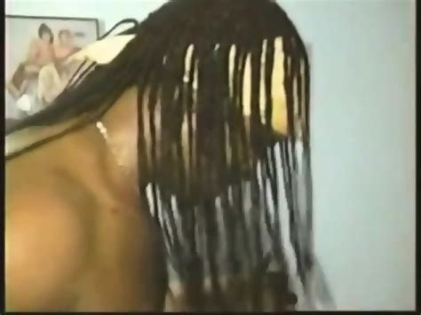 Santino Lee Vs Isis Nile