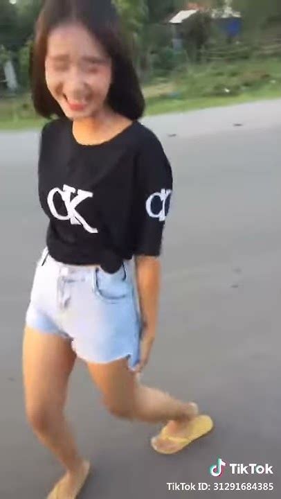 ស្រីស្អាត Youtube