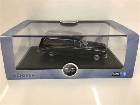 Oxford 43ds008 Ds008 1 43 O Scale Daimler Ds420 Hearse Black Carlton Grey Mimb