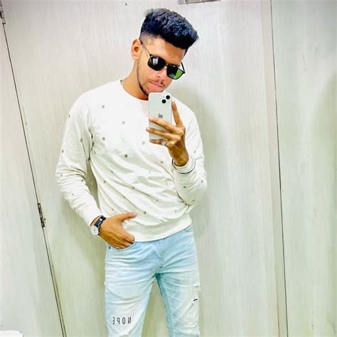 Vishwajeet Yadav Vishwajeety Yadav • Threads Say More