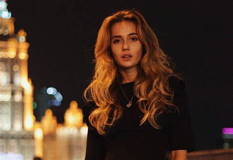 Экс сотрудница МВД объяснила Лайфу чему посвятила откровенные фото