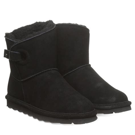 Isabelle Black Bearpaw