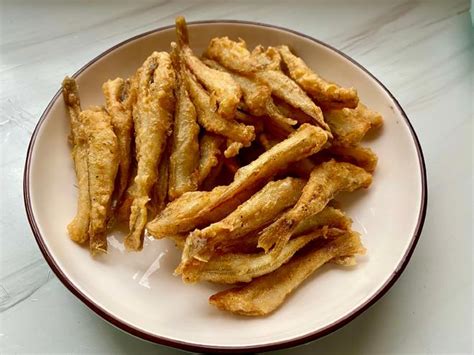 【香酥沙丁鱼的做法步骤图，香酥沙丁鱼怎么做好吃】床和厨房0下厨房