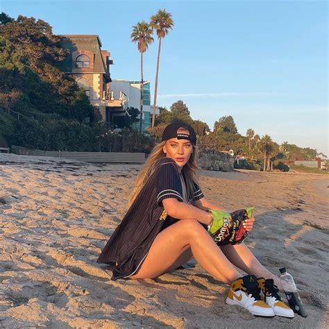 Picture Of Bethany Lily April