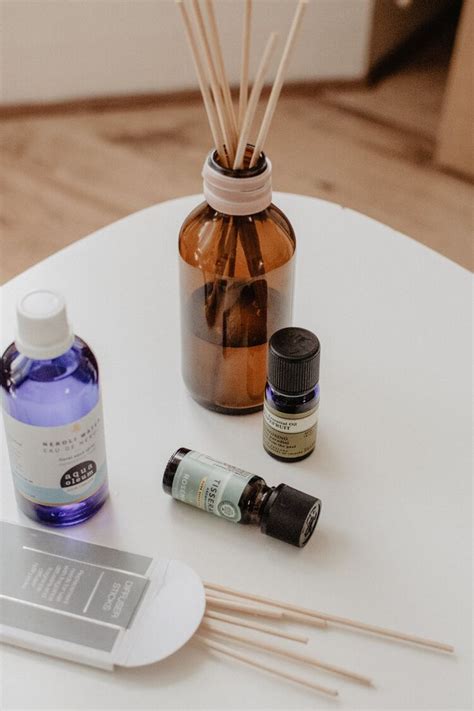 How To Make A Reed Diffuser With A High End Fragrance Aboderie Reed Diffuser Homemade Reed