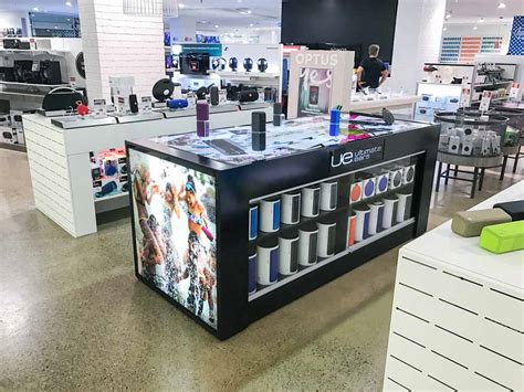 Case Study Logitech Gaming Retail Permanent Display