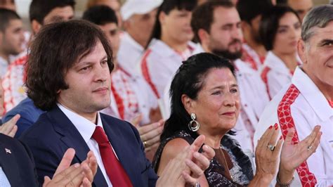 სალომე ზურაბიშვილი ხალხის რისხვას ვერ გადაურჩება კობახიძე პრეზიდენტს პასუხობს Netgazeti