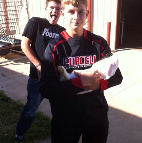 Britt Simon Simonswish10 Twitter