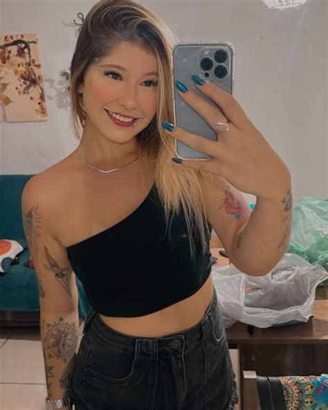 Amanda Alves Aalvesamanda • Instagram Photos And Videos