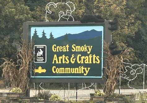 Exploring Gatlinburg Arts And Crafts Community