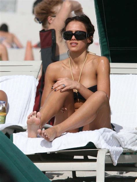 Jessica Alba Rcelebrityfeet Jessica Alba Rcelebrityfeet