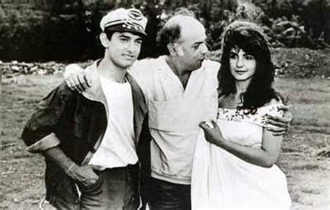 Pooja Bhatt And Mahesh Bhatt Kissing
