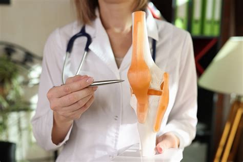 8 Common Reasons To See A Rheumatologist Los Angeles Pacific