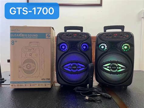 ลำโพงบลูทูธ Gts 1700 ดอก 8 นิ้ว แถมไมค์ และรีโมท เสียงดี พกพา มีไฟ