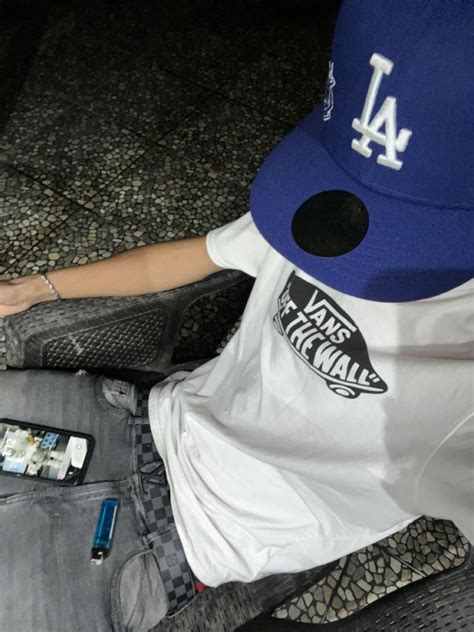 Drip Drill Estilo Urbano Para Hombres Poses Para Fotos Hombre Chicos Con Gorritas