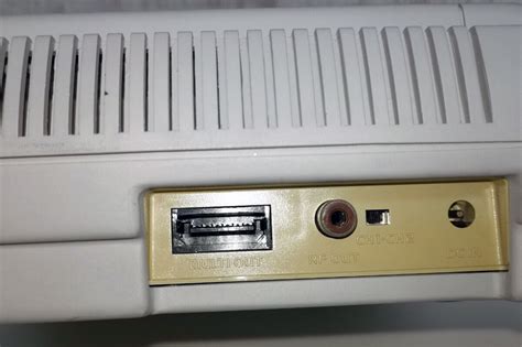 Nintendo Super Famicom Prototype Console With Headphone Jack Could Sell